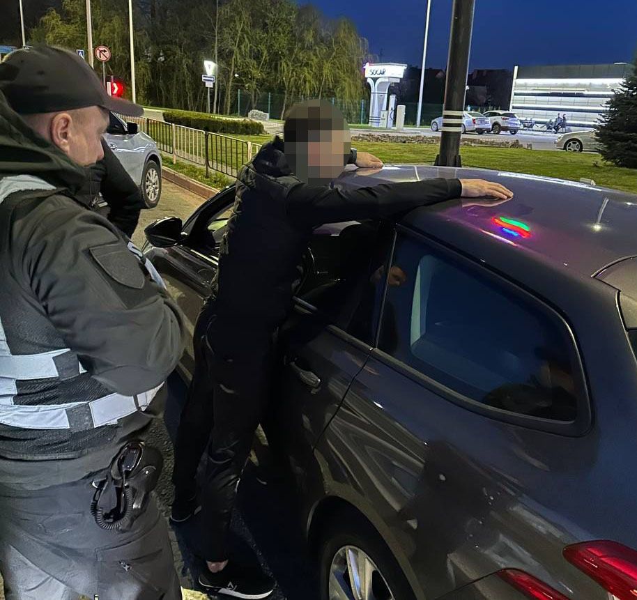 У Львові викрали «BMW Х5» - vsim.ua