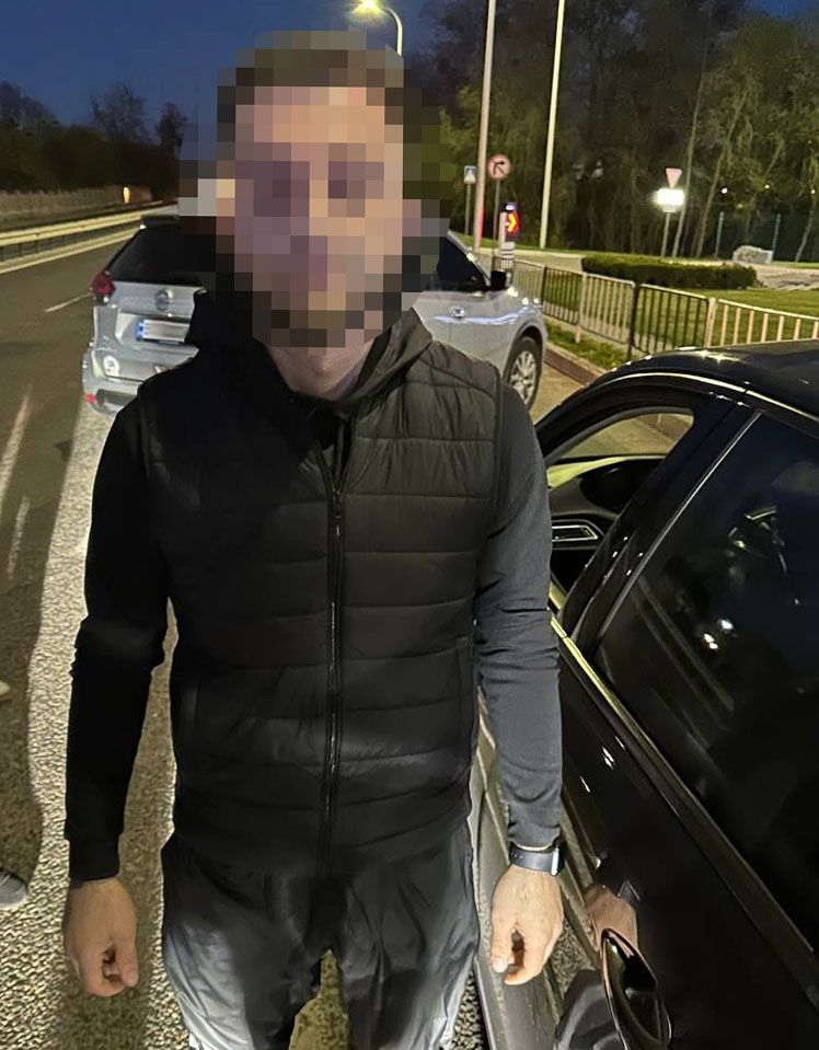 У Львові викрали «BMW Х5» - vsim.ua